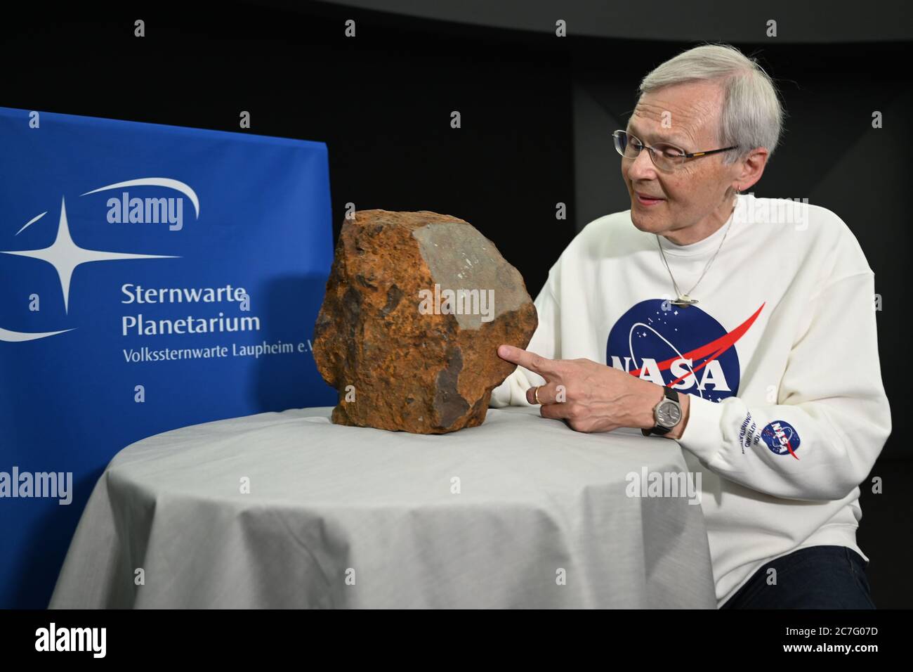 Confirmed meteorite hi-res stock photography and images - Alamy