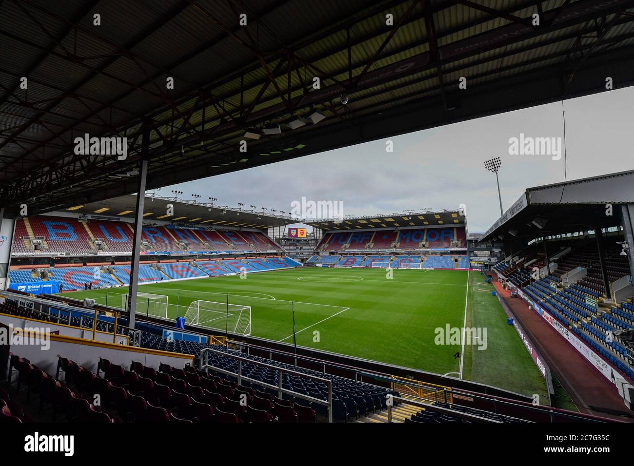 2nd February 2020, Turf Moor, Burnley, England; Premier League, Burnley ...