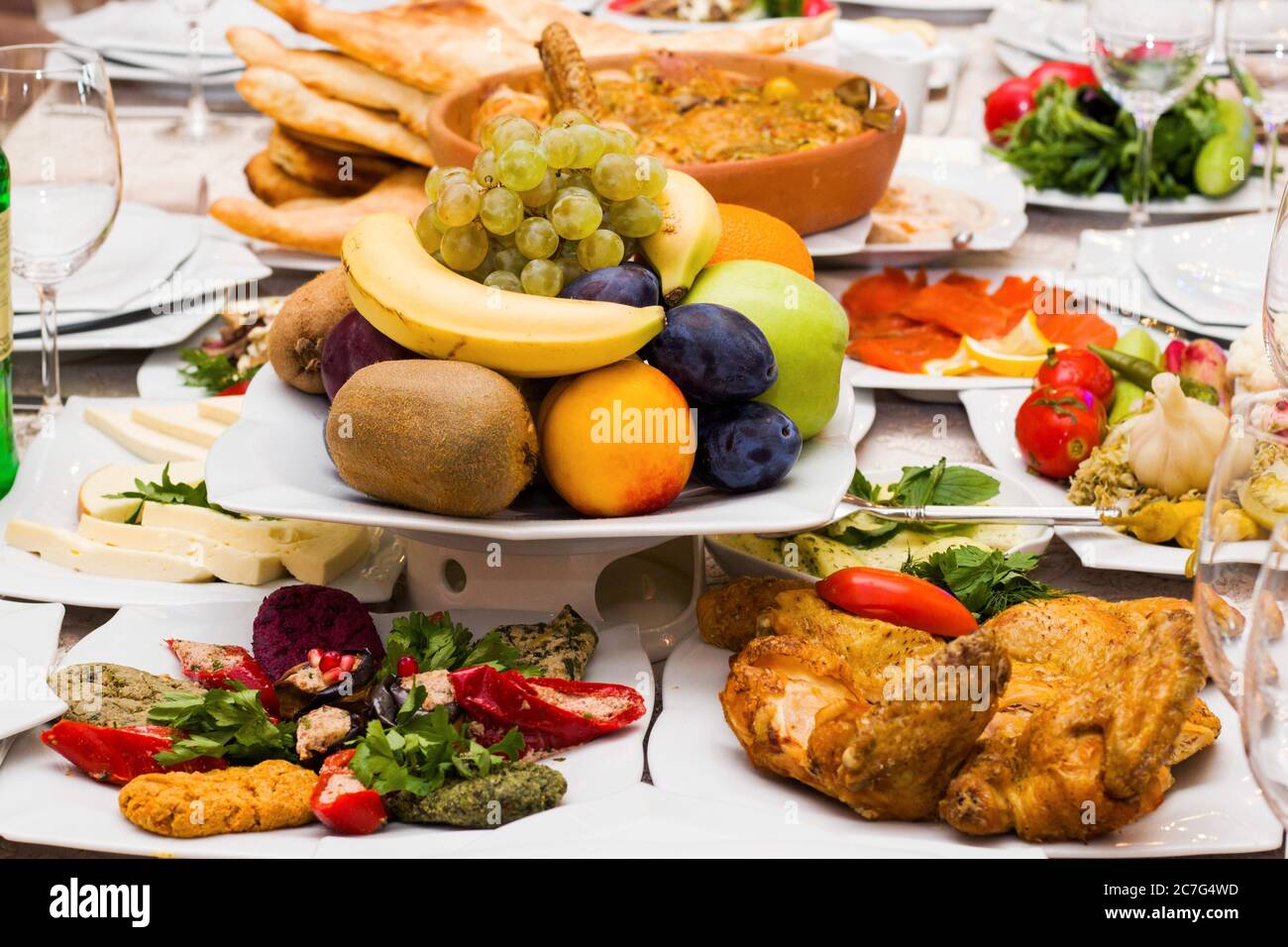 Georgian food, meal, vegetarian and vegan. Alcoholic drinks and ...