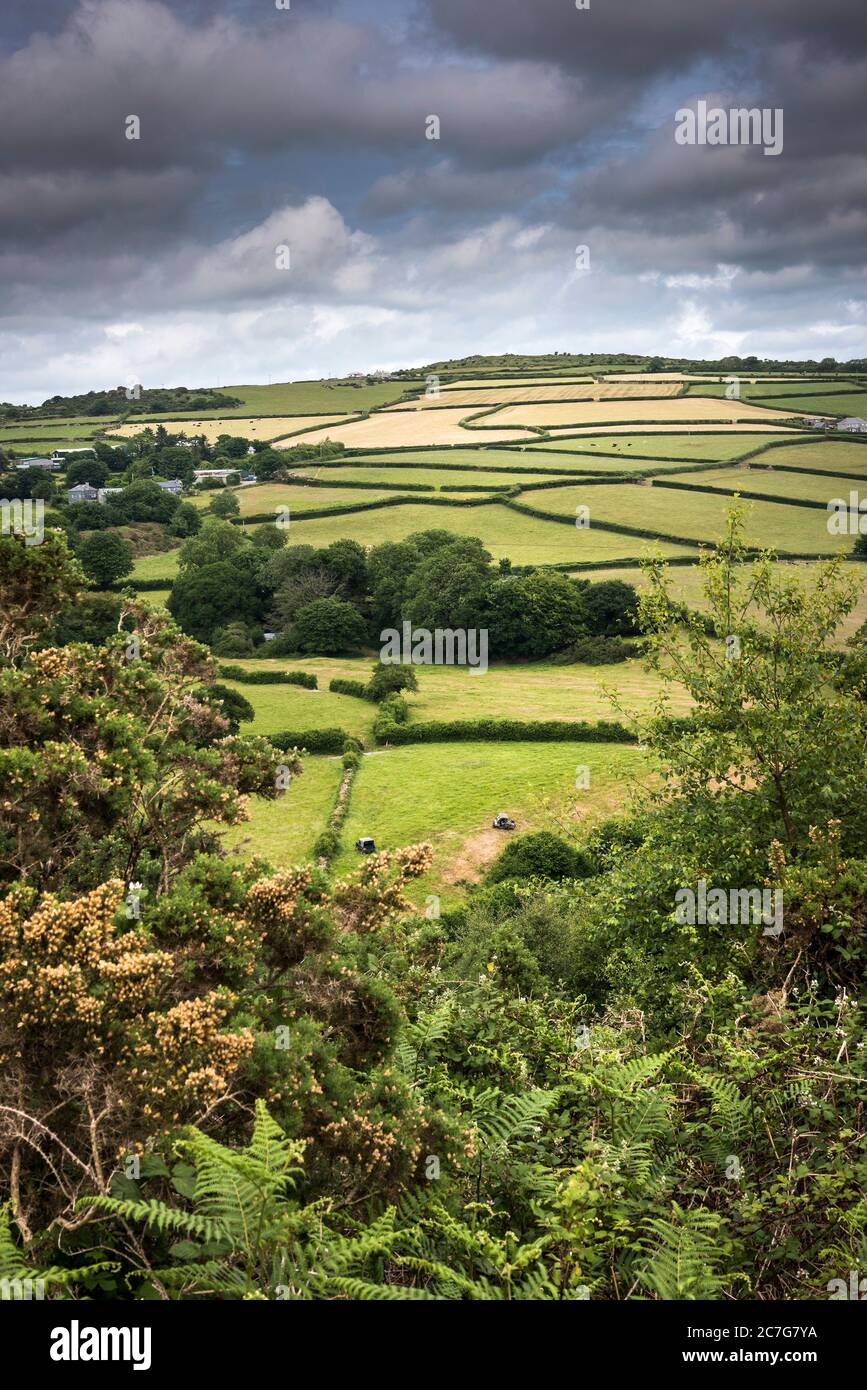 Patchwork fields hi-res stock photography and images - Alamy