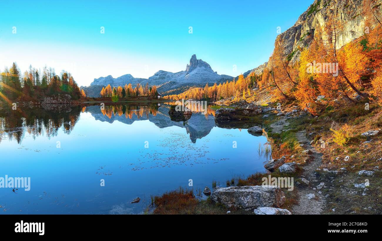 Wonderfull autumn view with colour sky, majestic rocky mount and ...