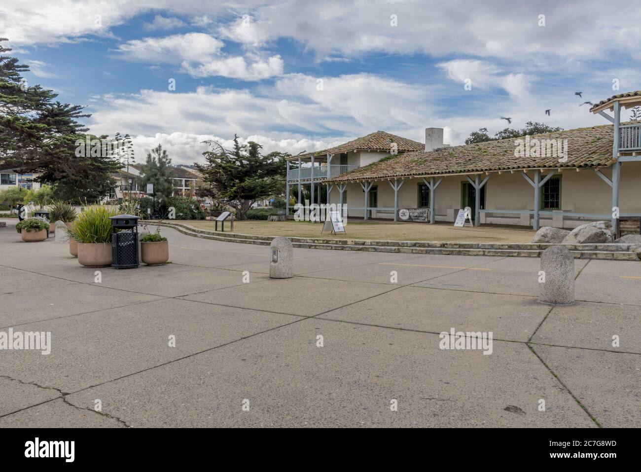 Beautiful houses under the clouds in the sky captured in Monterey, USA ...
