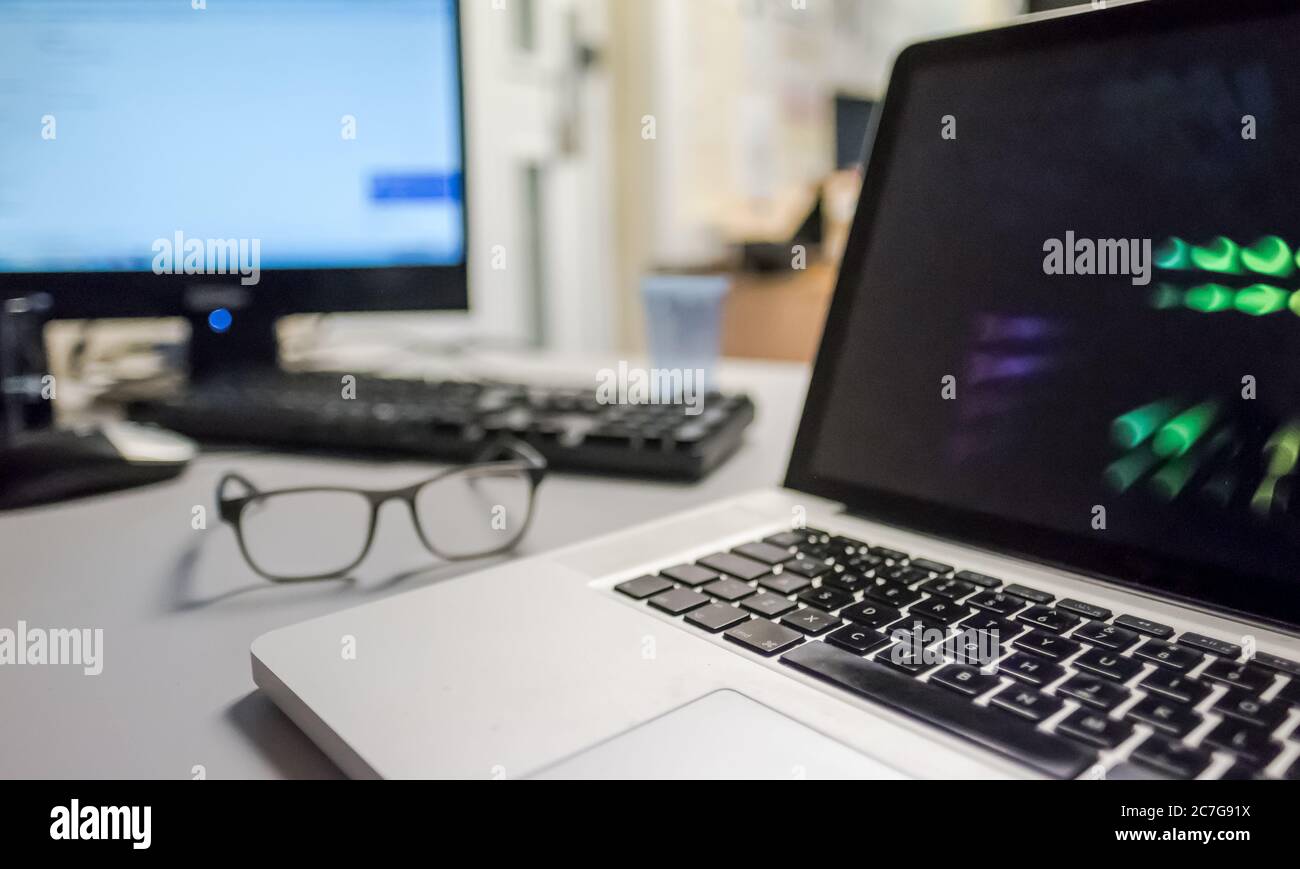 Windows Desktop High Resolution Stock Photography and Images - Alamy