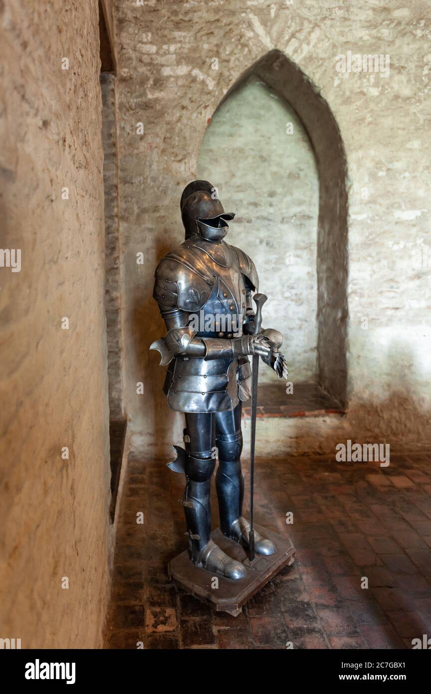Medieval armor hi-res stock photography and images - Alamy