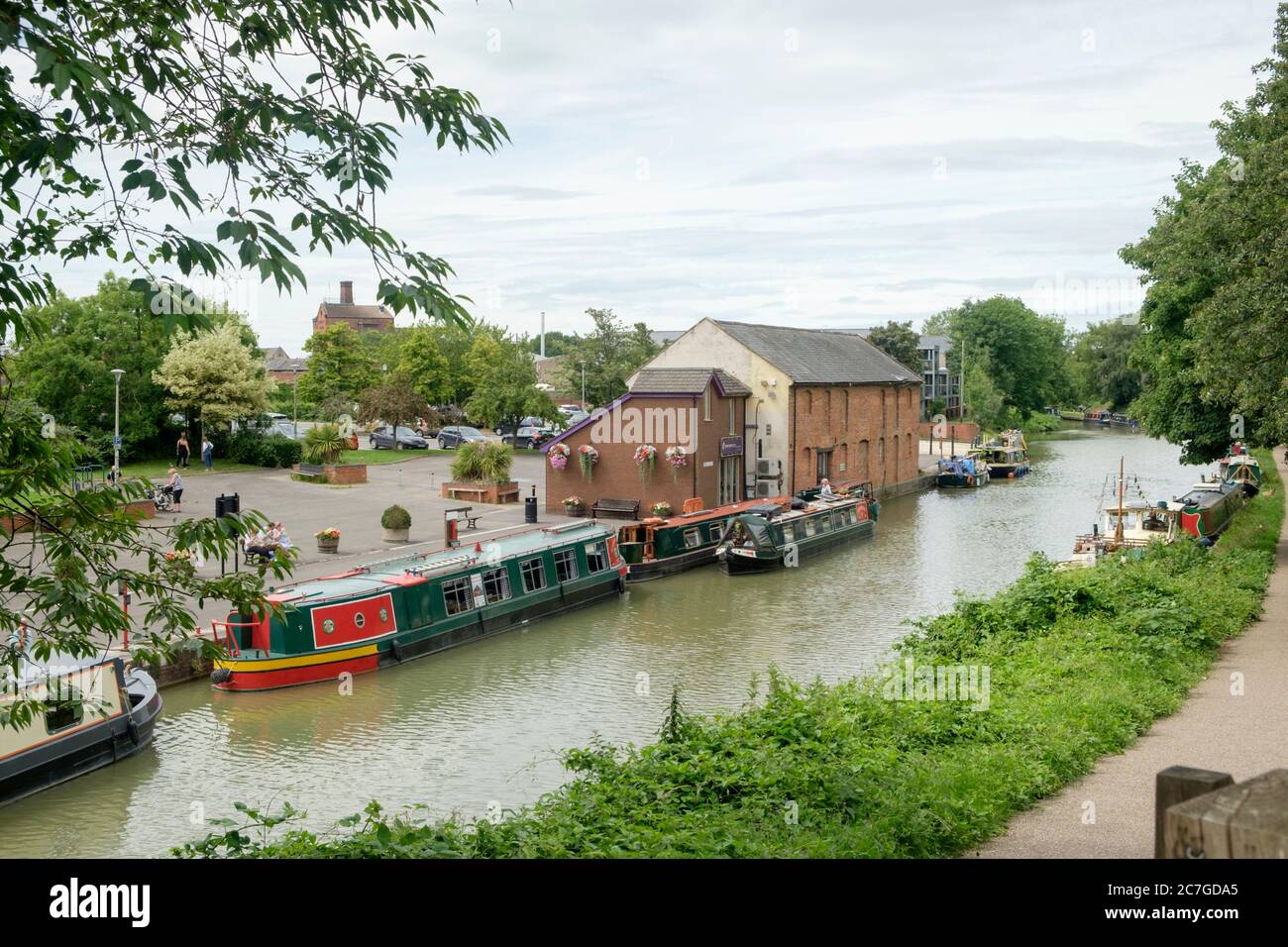 Around the wiltshire market town of Devizes. The Wharf of the Kenet and ...