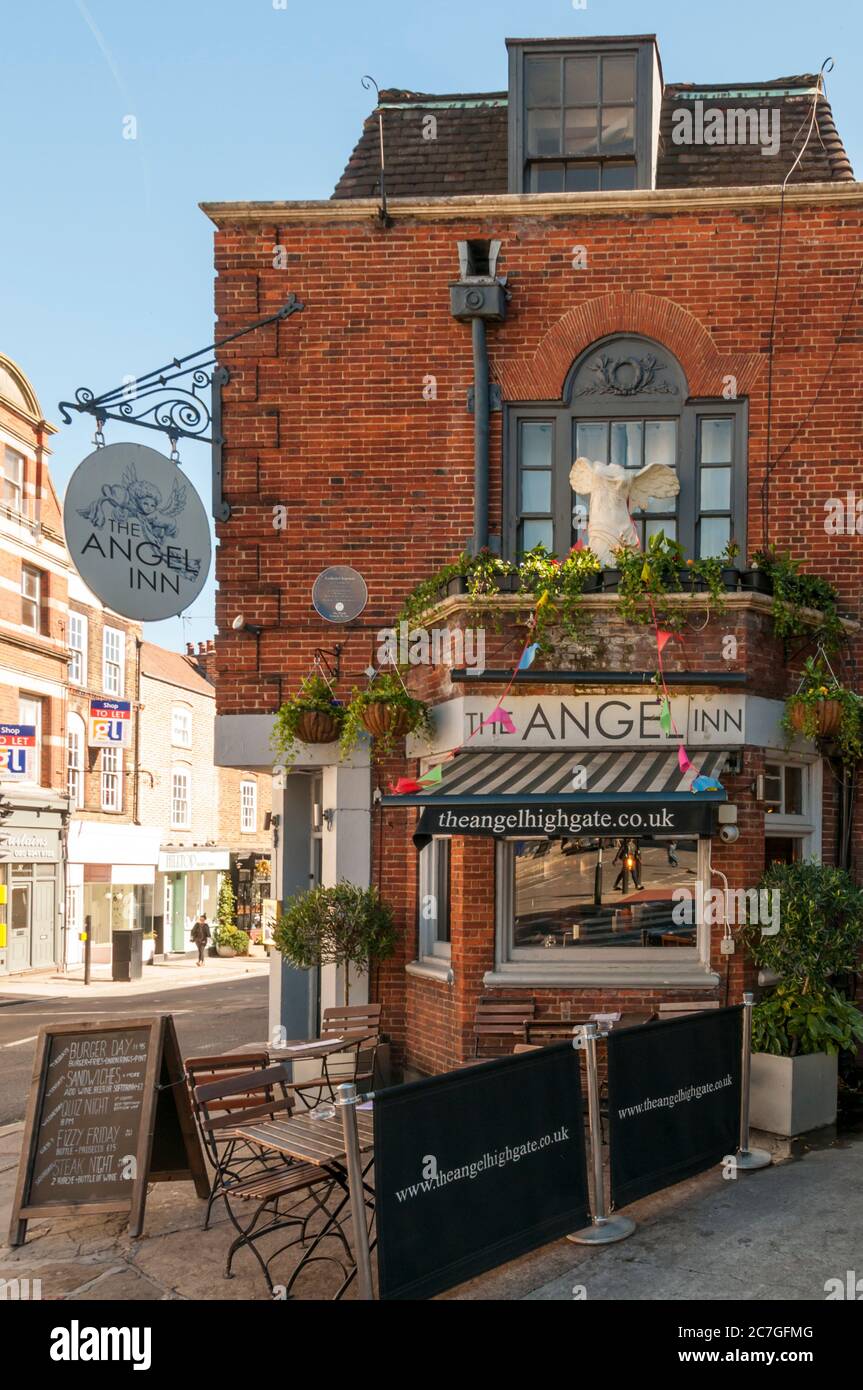 Highgate high street hi-res stock photography and images - Alamy