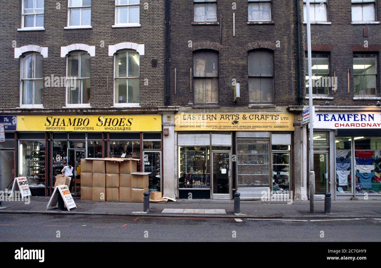 Brick lane shops hi-res stock photography and images - Alamy
