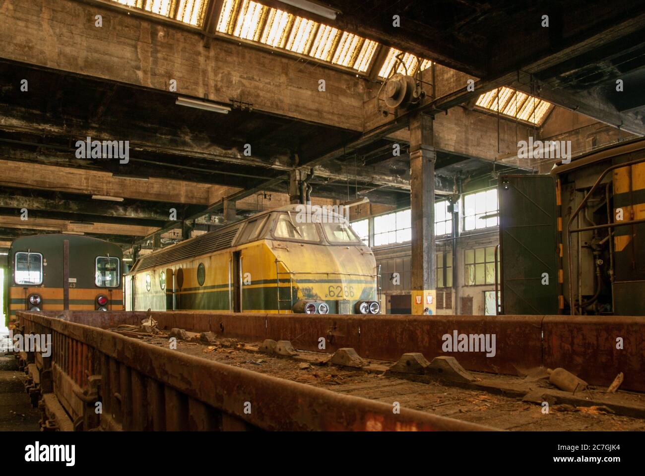 Old railway building and warehouse hi-res stock photography and images ...