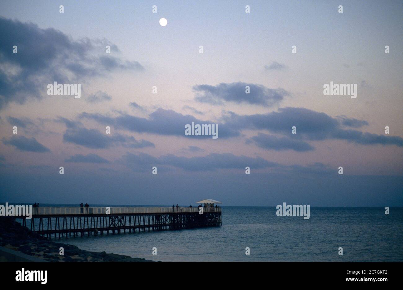 Kuwait pier hi-res stock photography and images - Alamy