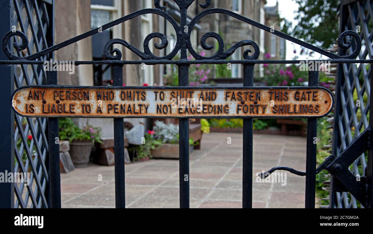 1971 sign hi-res stock photography and images - Alamy