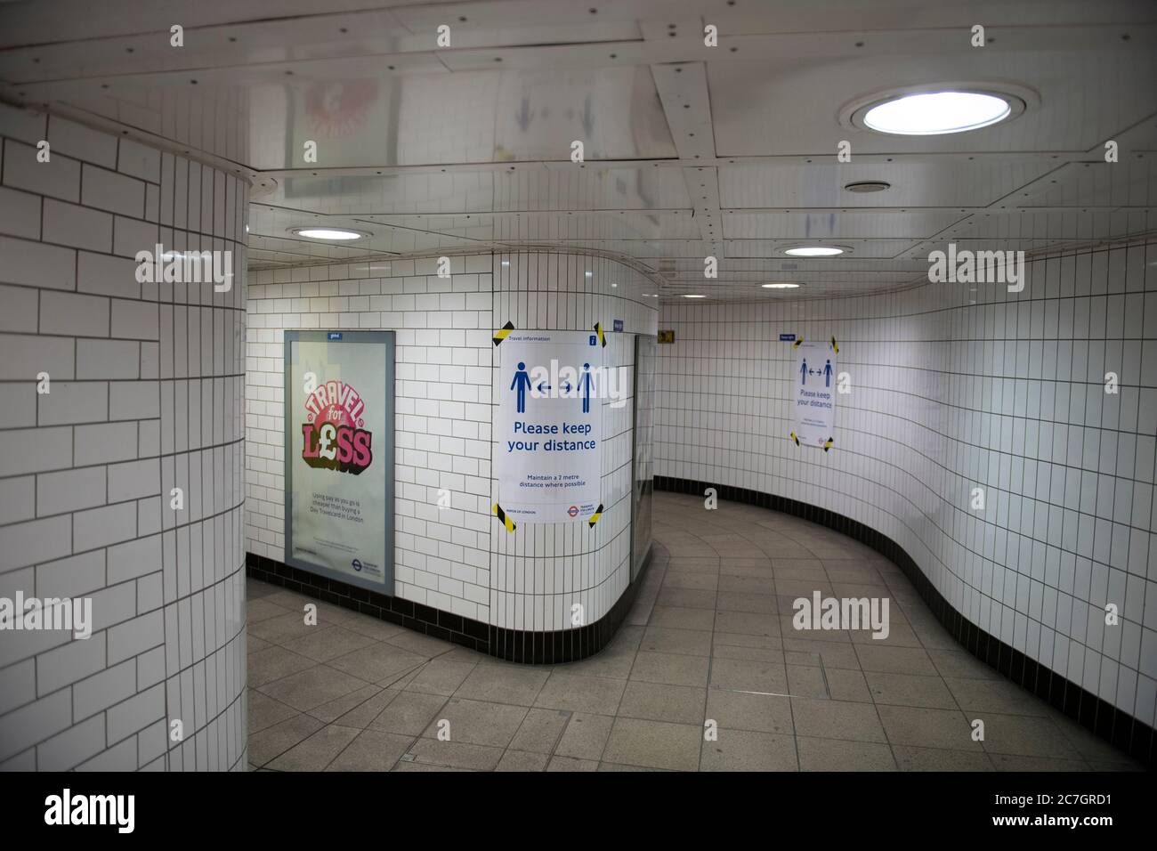 Central line tube poster hi-res stock photography and images - Alamy