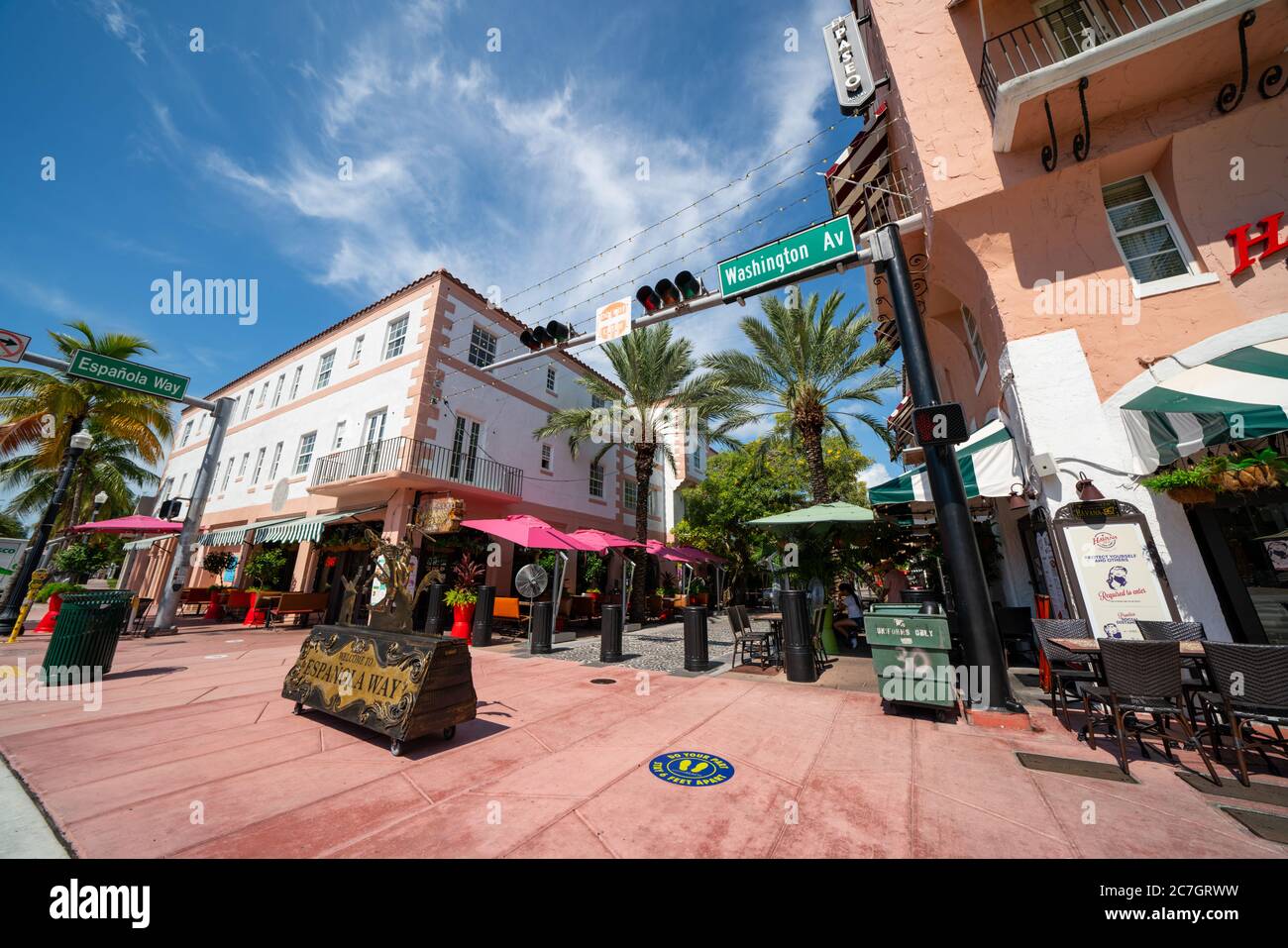 Photo Espanola Way Miami Beach tourist destination Stock Photo - Alamy