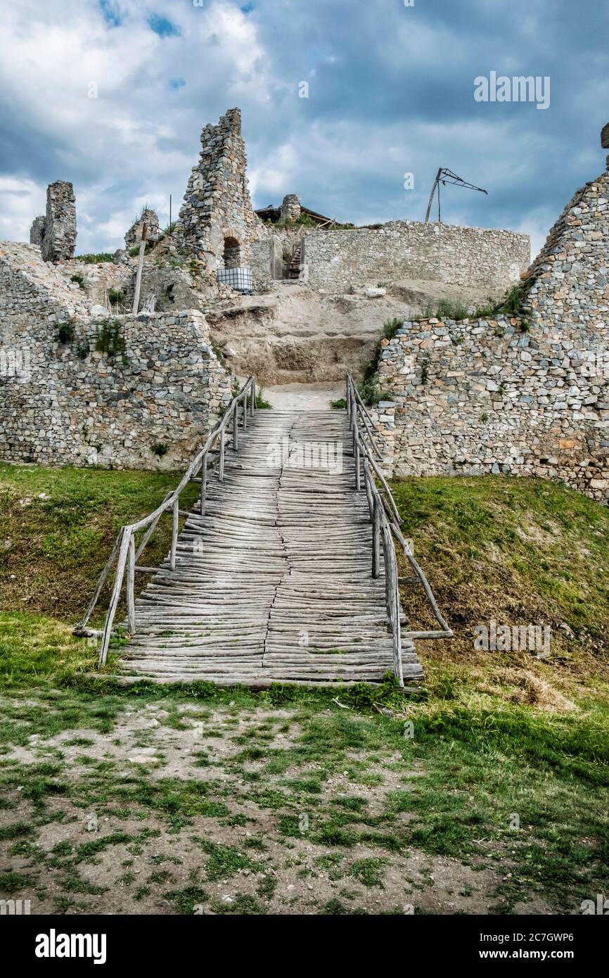 Oponice ruins hi-res stock photography and images - Alamy