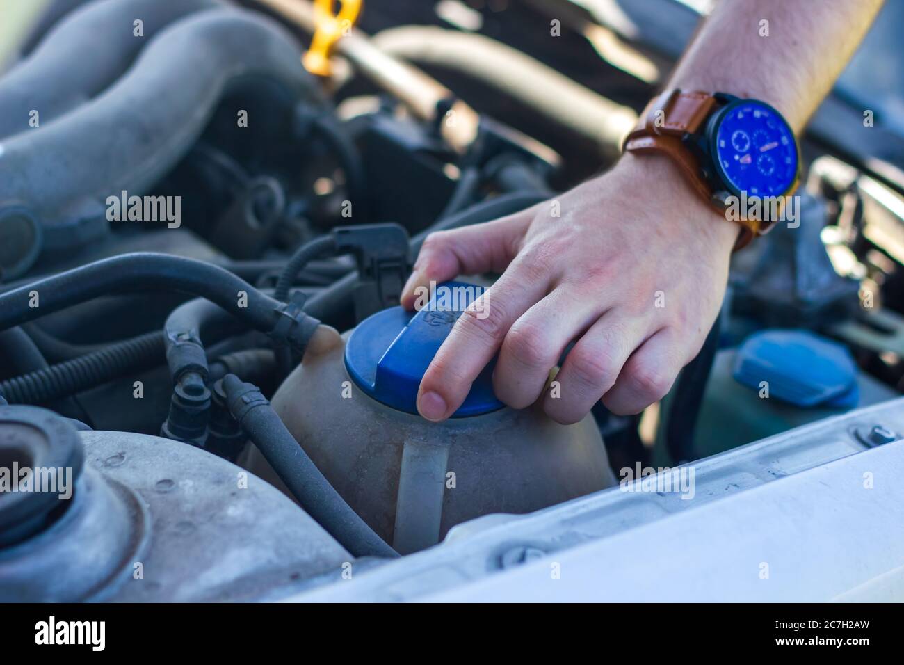 Fixing an engine hi-res stock photography and images - Alamy