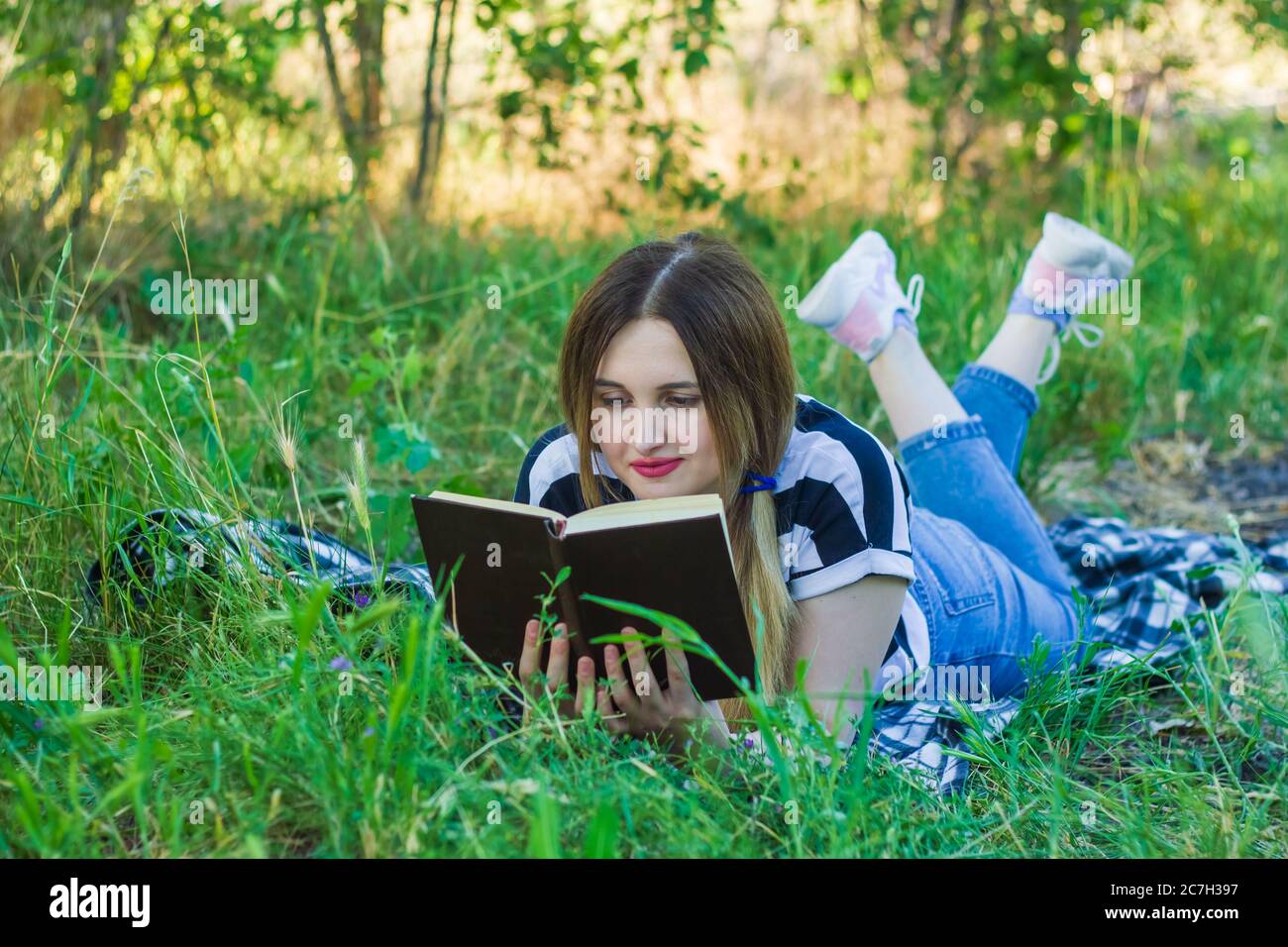 Lonely boy reading hi-res stock photography and images - Alamy