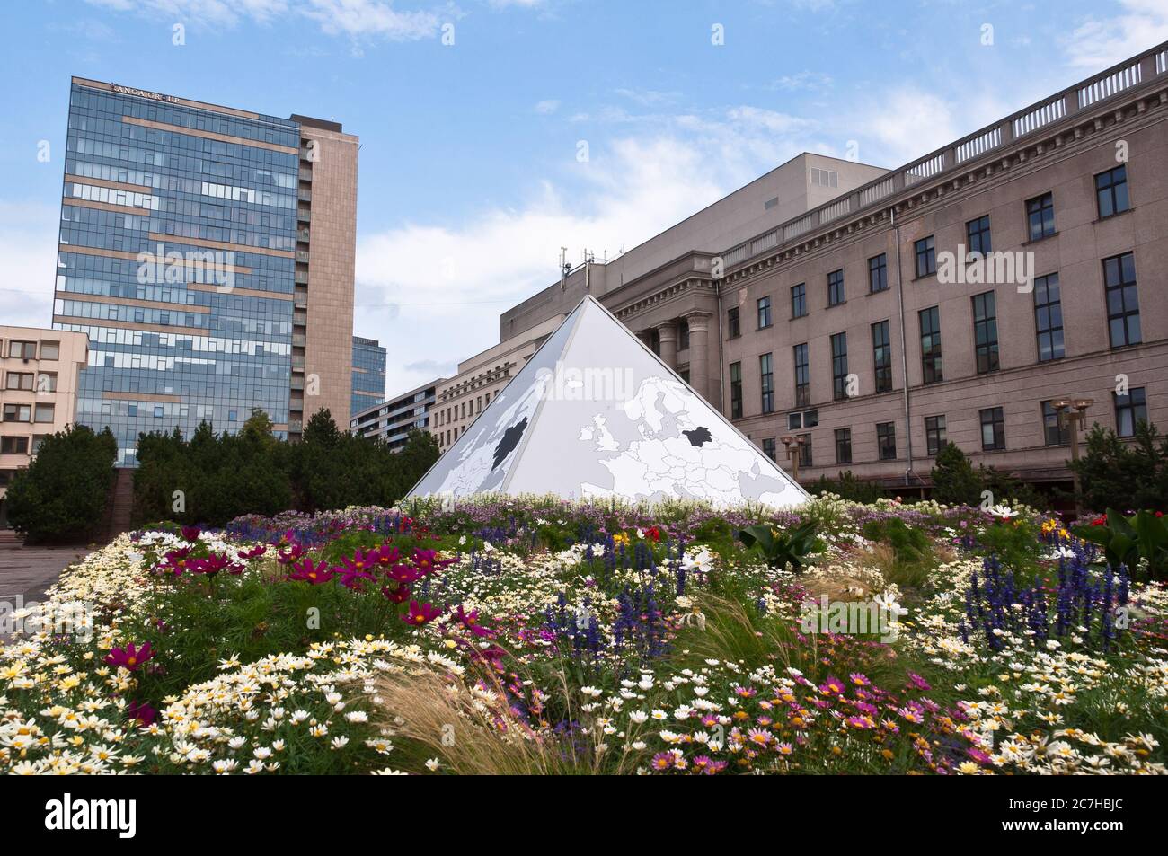 Lithuanian Parliament Buildings in Vilnius Stock Photo - Alamy