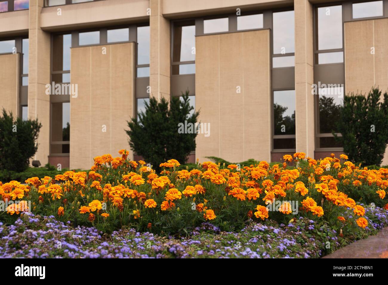 Lithuanian parliament building hi-res stock photography and images - Alamy