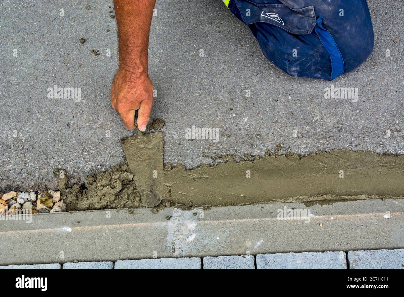 Asphalt trowel hi-res stock photography and images - Alamy