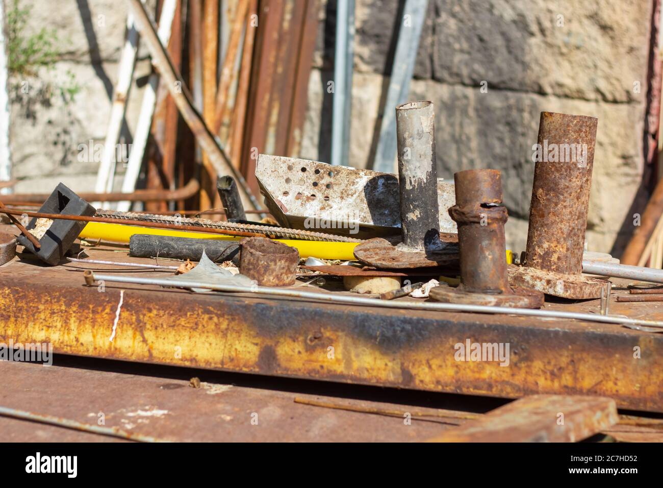 Old rusty metals hi-res stock photography and images - Alamy
