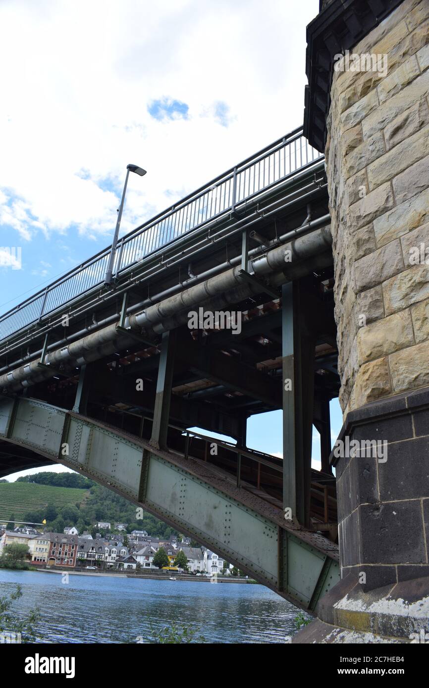 Railraod bridge hi-res stock photography and images - Alamy