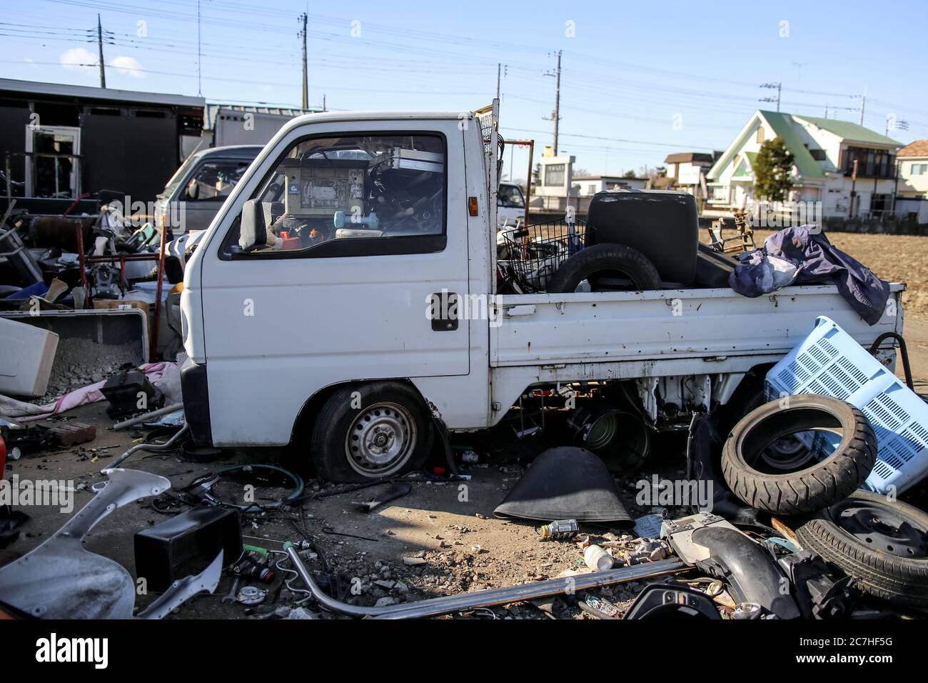 Japanese garage hi-res stock photography and images - Alamy