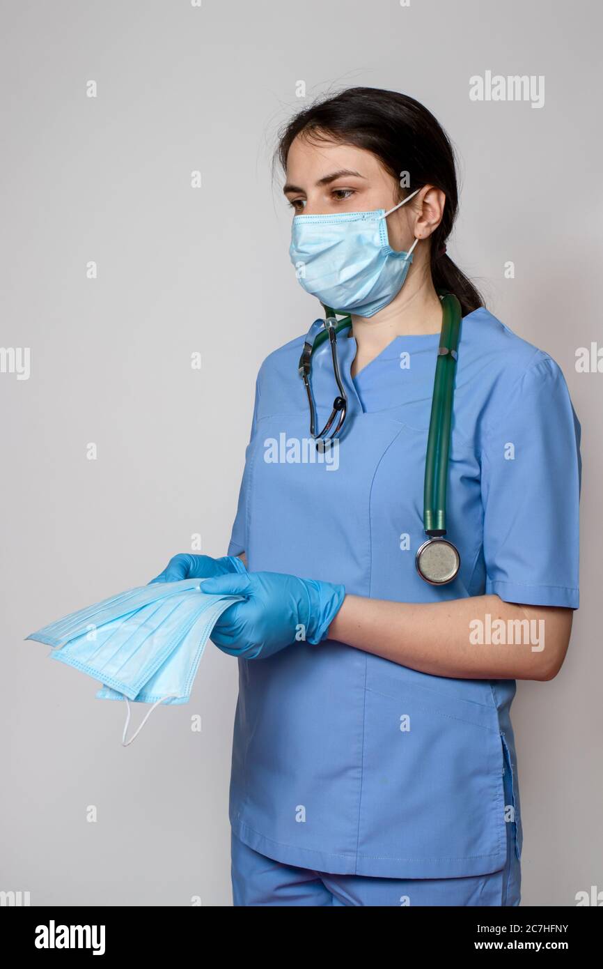 Doctor masks hi-res stock photography and images - Alamy