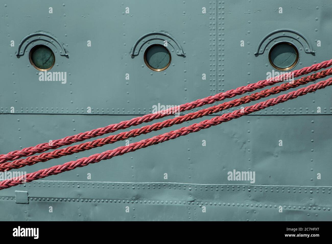 Steel hawsers hi-res stock photography and images - Alamy