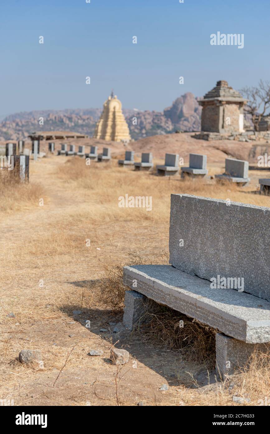 Stone benches hi-res stock photography and images - Alamy