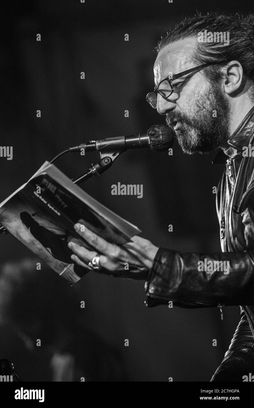 Italian alternative rock Black and White Stock Photos & Images - Alamy