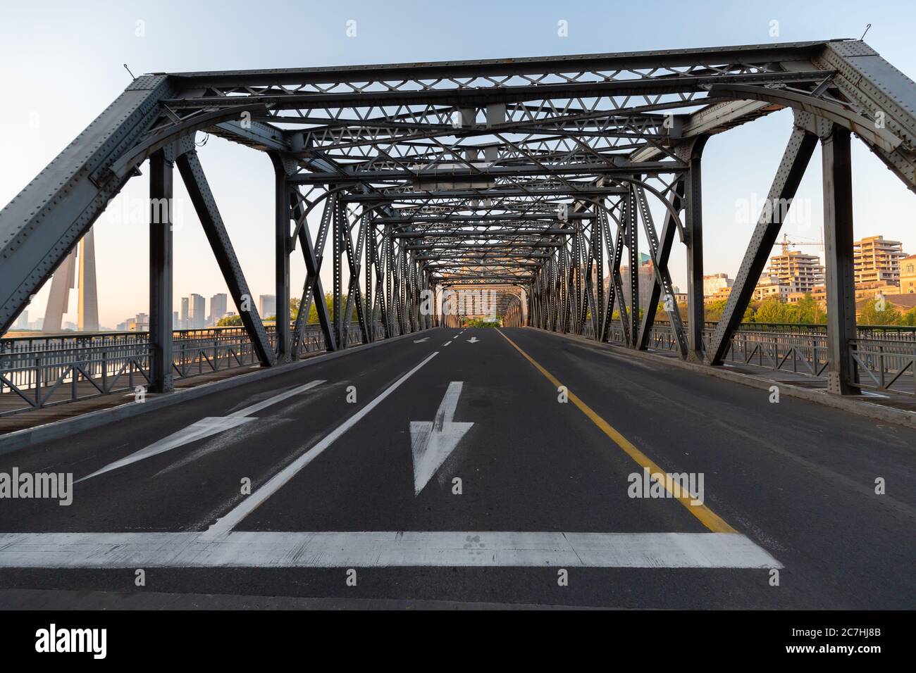 Chinese bridge construction hi-res stock photography and images - Alamy