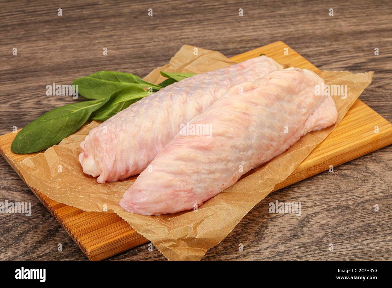 Raw turkey wings ready for cooking Stock Photo - Alamy