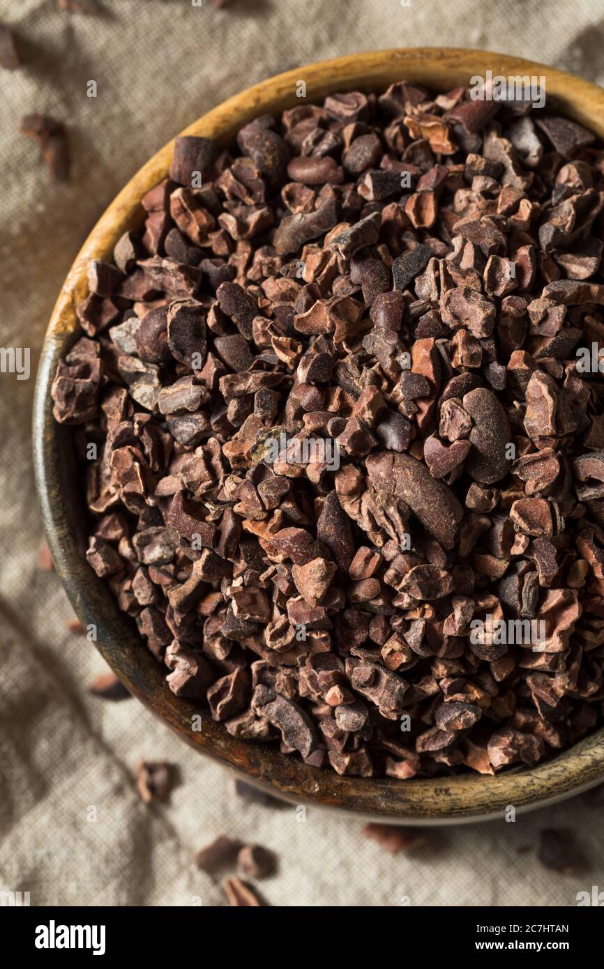 Cocoa nibs hi-res stock photography and images - Alamy