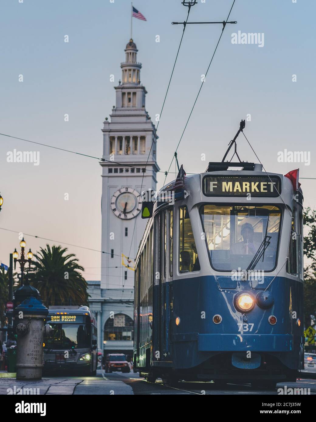 Caltrans building los angeles hi-res stock photography and images - Alamy
