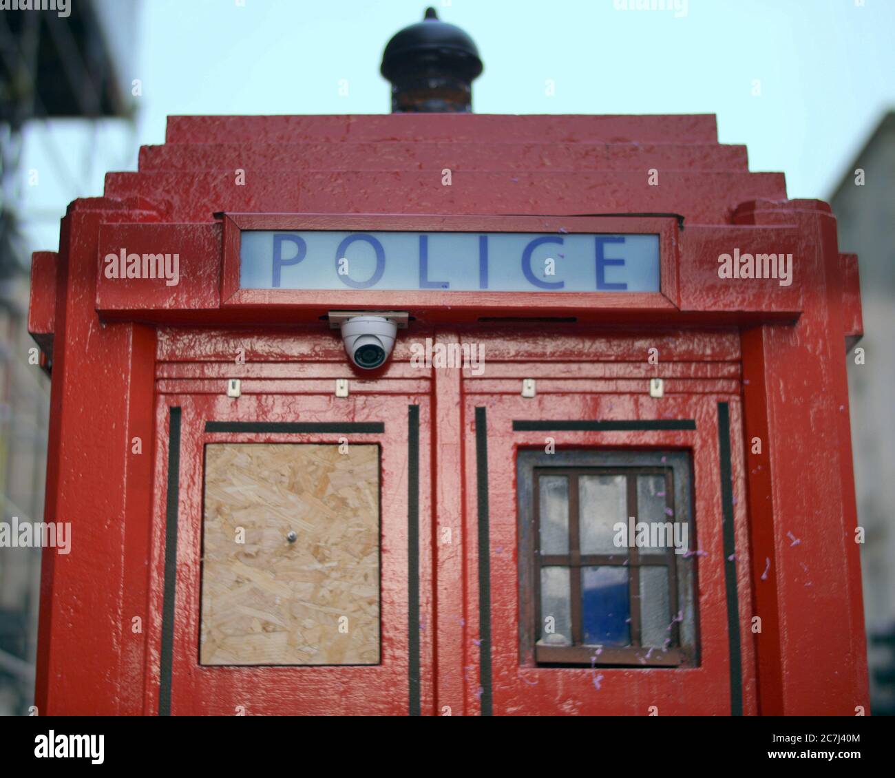 Glasgow red police box hi-res stock photography and images - Alamy