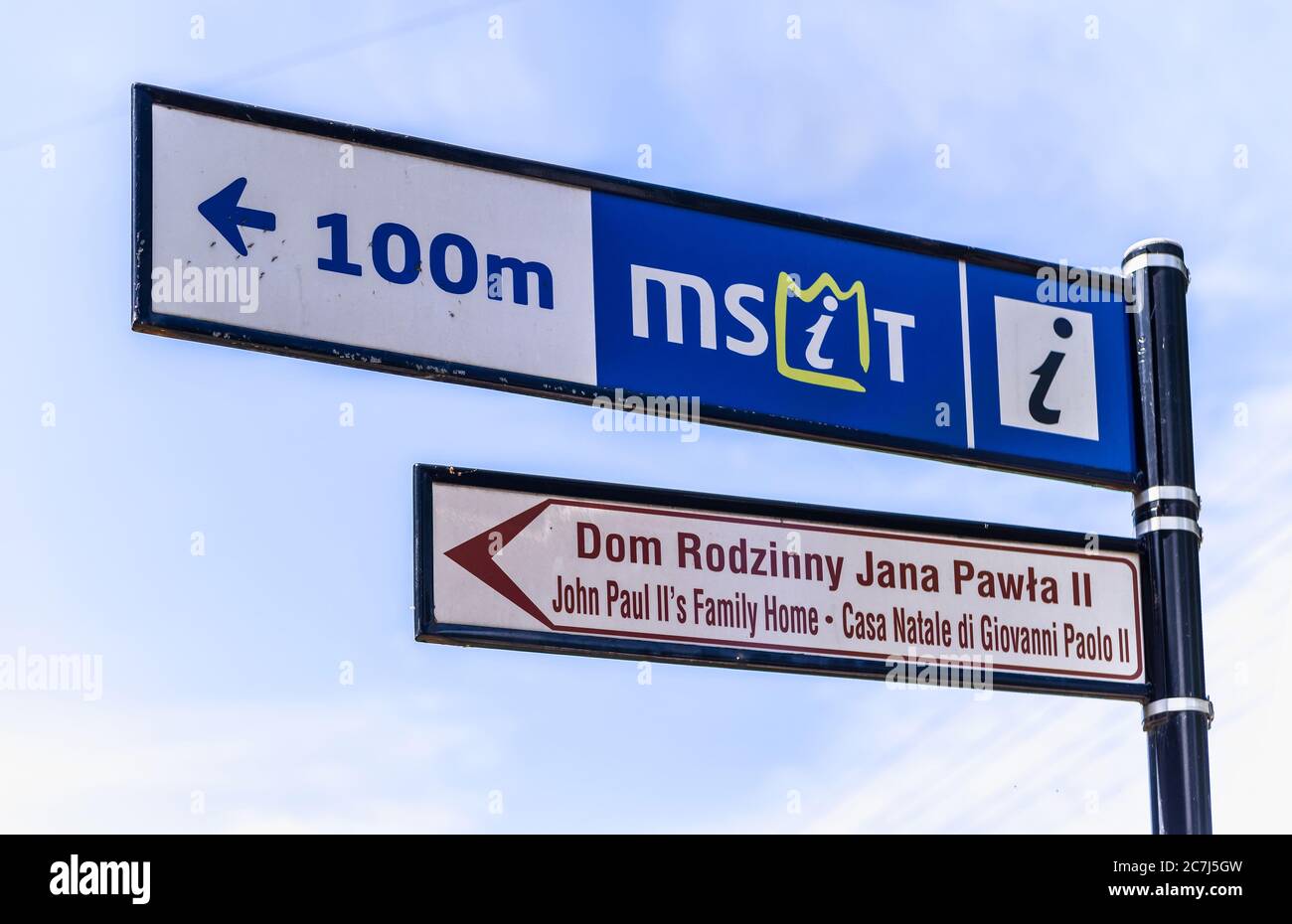 Signs giving information hi-res stock photography and images - Alamy