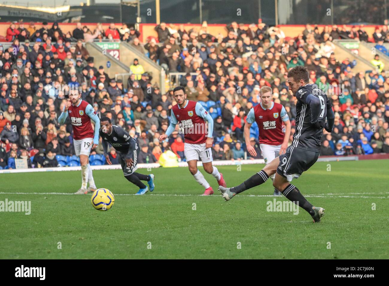 19th January 2020, Turf Moor, Burnley, England; Premier League, Burnley ...