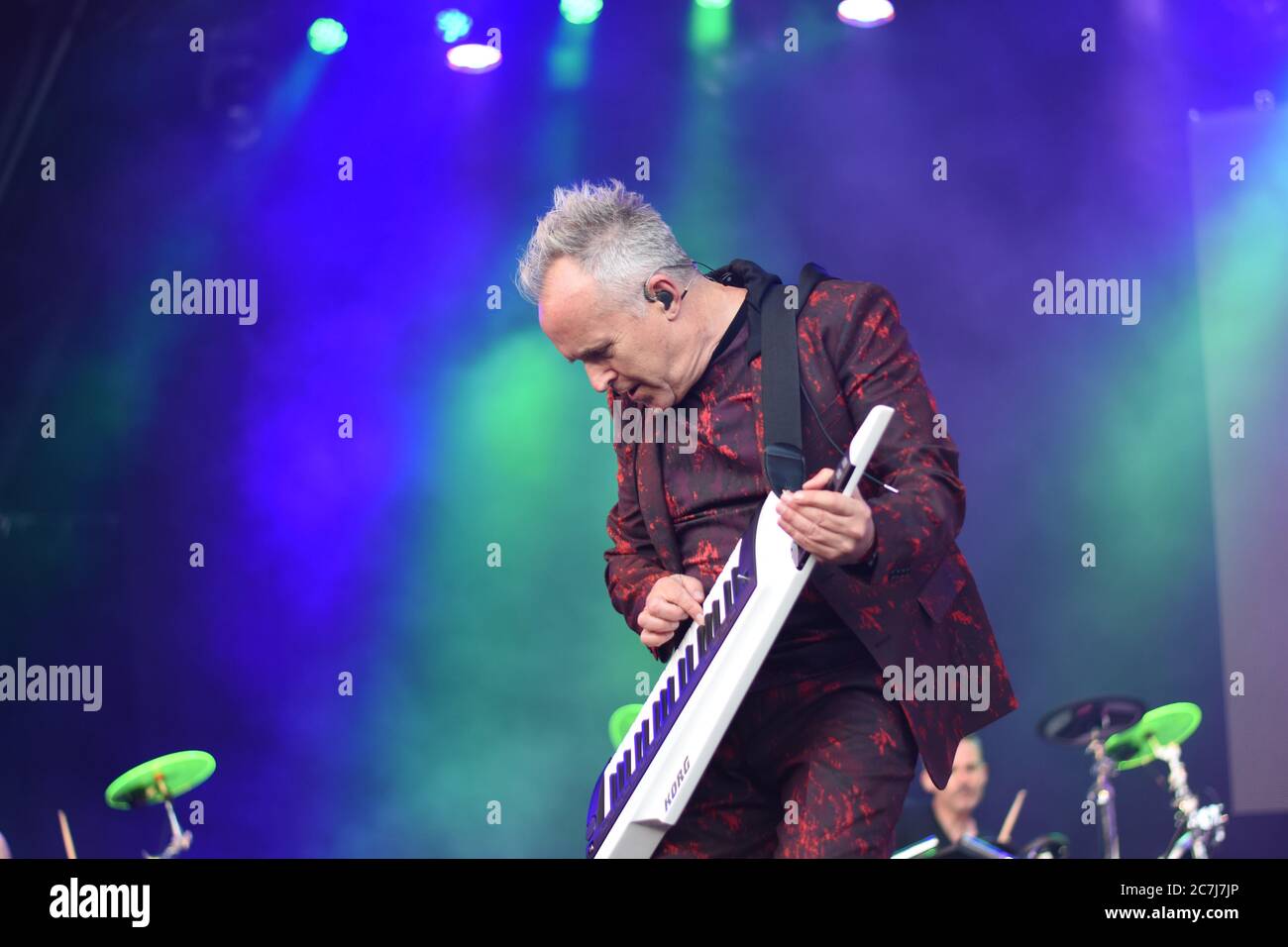 Howard jones singer hi-res stock photography and images - Alamy