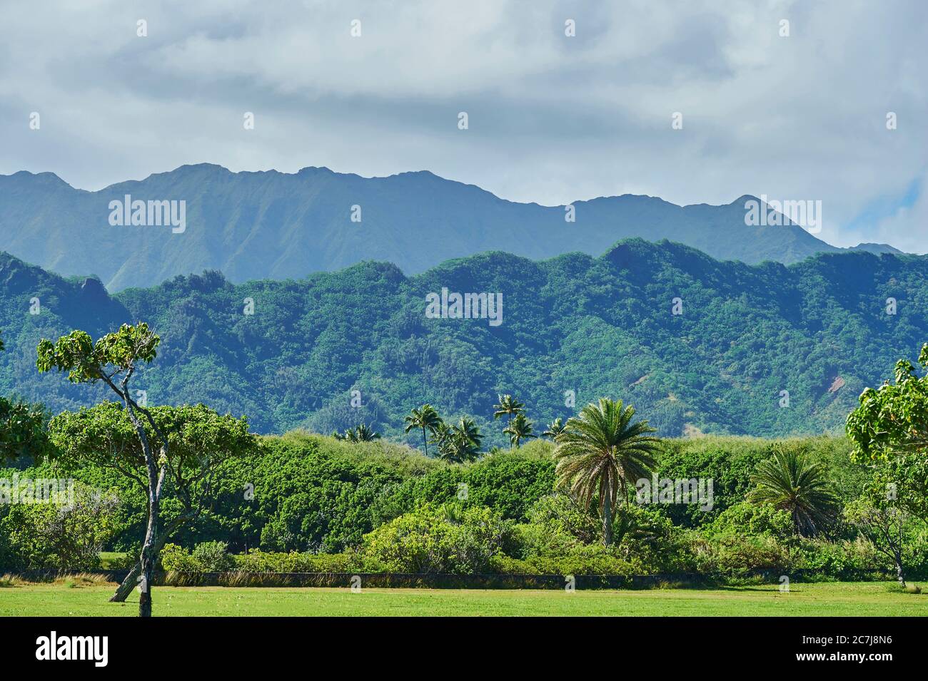 Kualoa point hi-res stock photography and images - Alamy