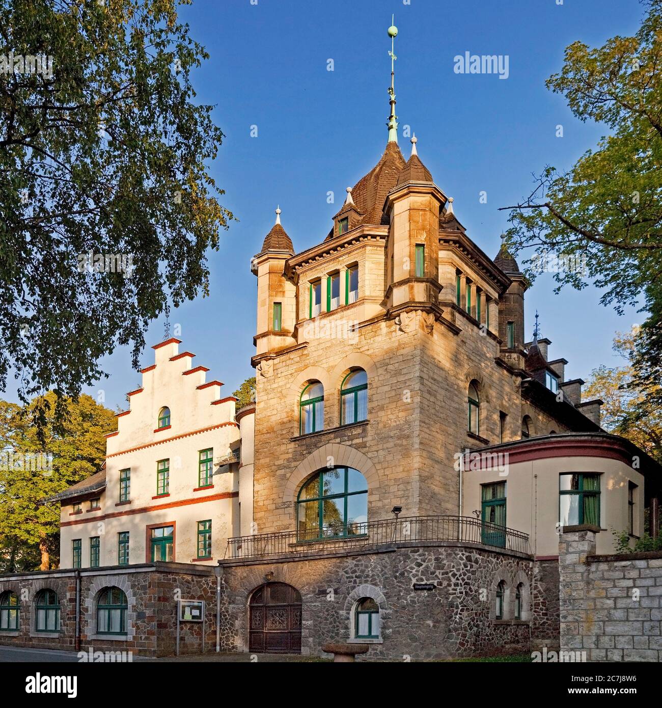 German style house hi-res stock photography and images - Alamy