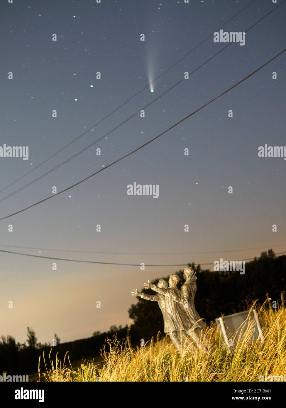 Leysdown, Kent, UK. 17th July, 2020. Comet Neowise seen in the evening ...