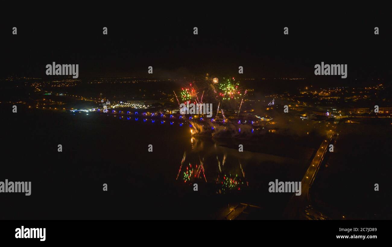 Fireworks night sky clock time hi-res stock photography and images - Alamy
