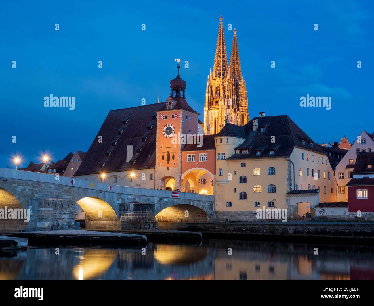 Regensburg, old town, dusk, cathedral, bridge tower, stone bridge ...