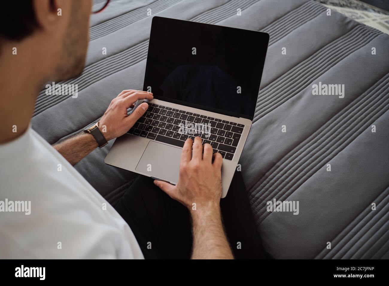 Man sitting up in bed hi-res stock photography and images - Alamy