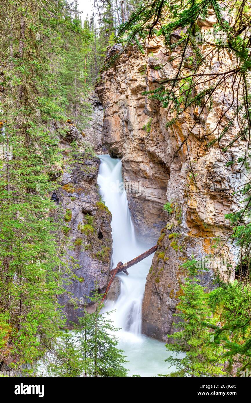 Long exposure of waterfall motion at Johnston Canyon Lower Falls in ...