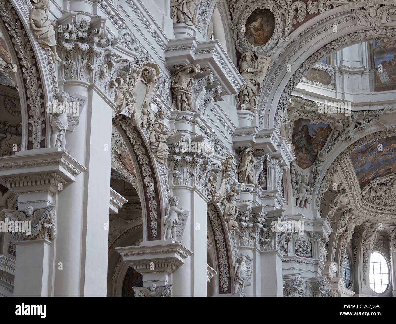 Passau cathedral hi-res stock photography and images - Alamy