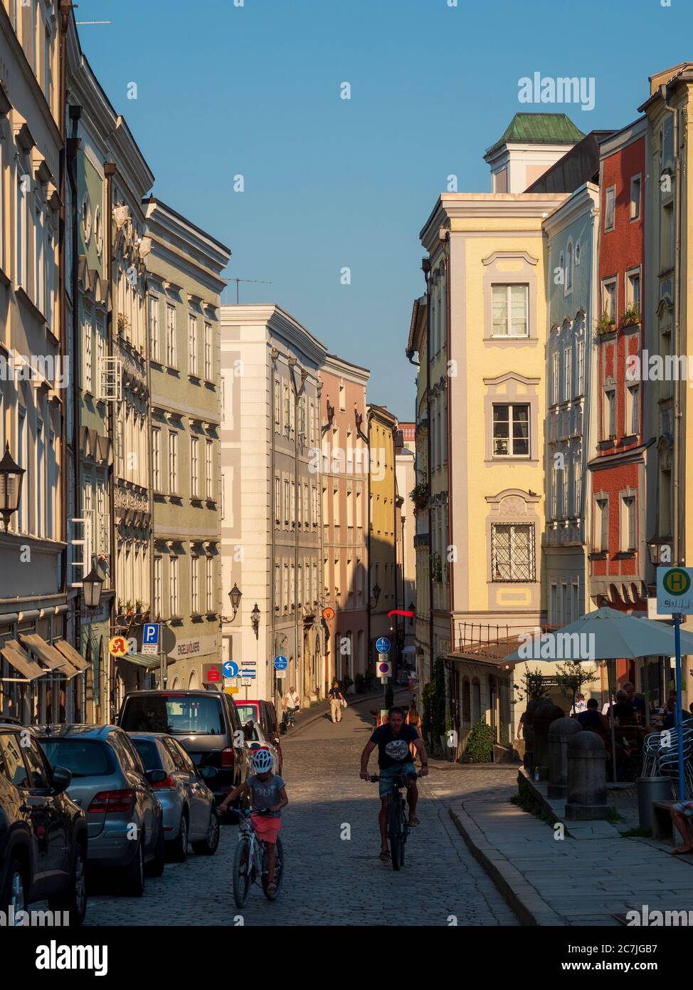Residenzplatz house facades, old town, Passau, Bavaria, Germany Stock ...