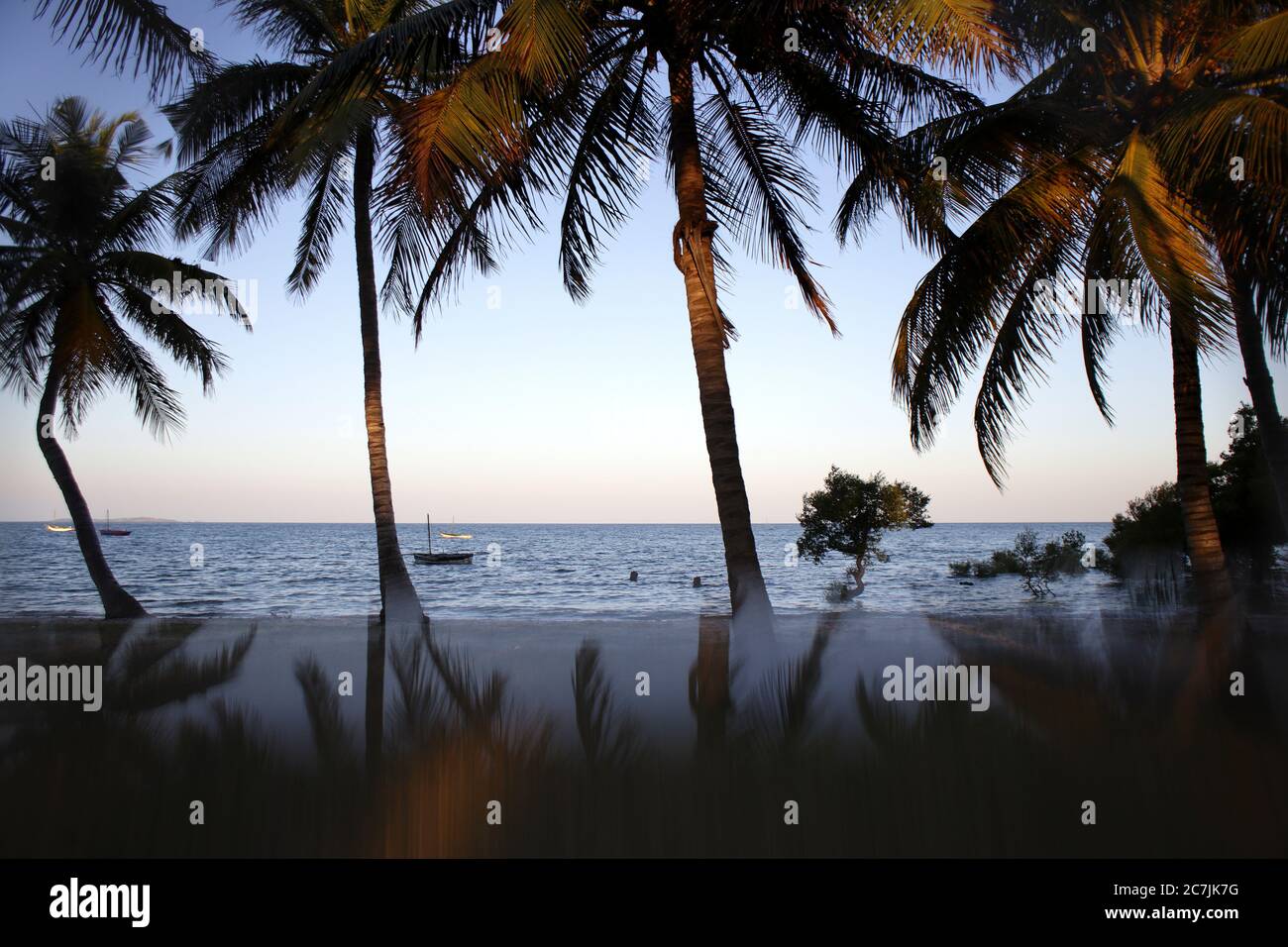 Vilankulos, Mozambique The view from Vilankulos beach showing boats ...