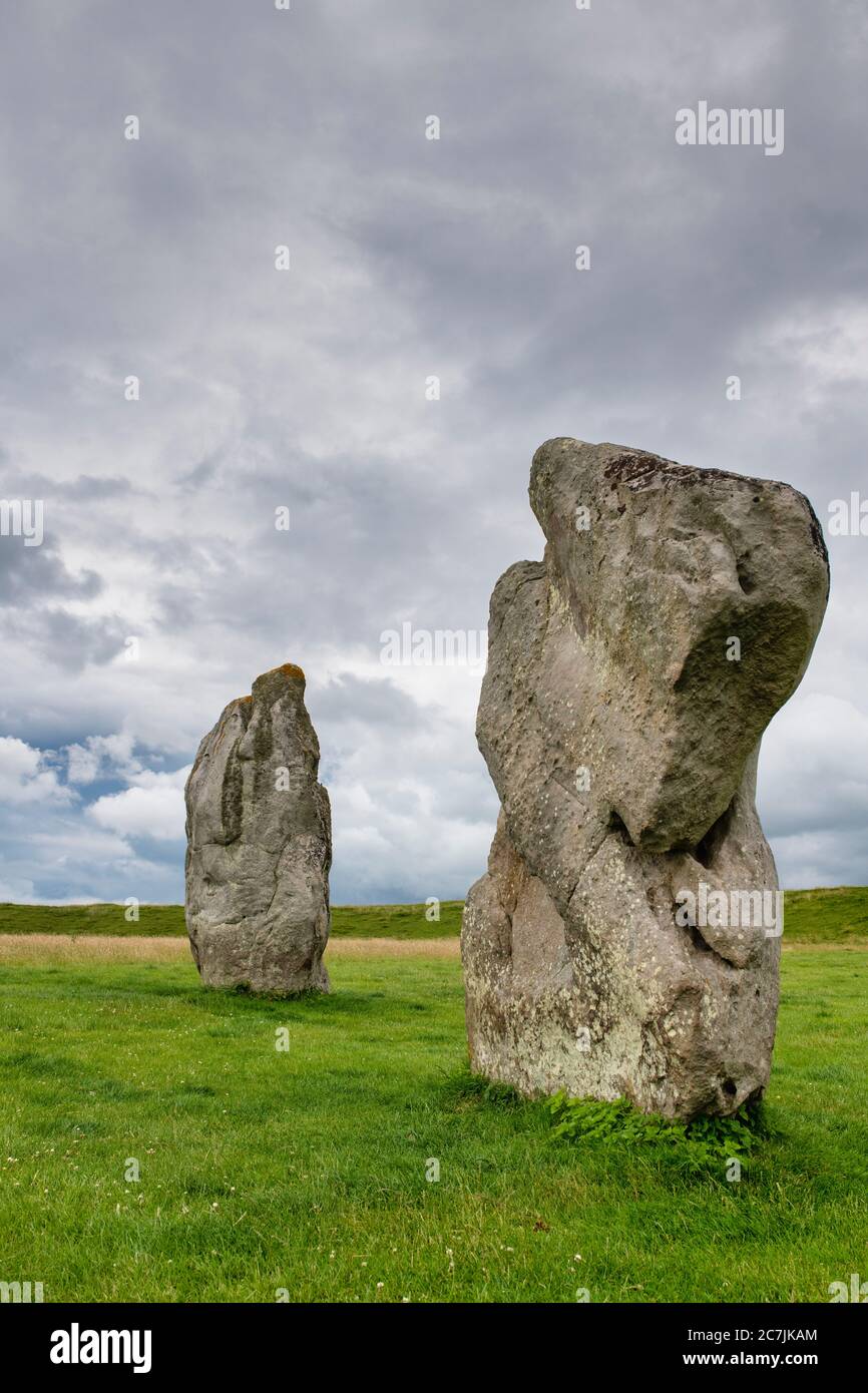 English standing stones hi-res stock photography and images - Alamy