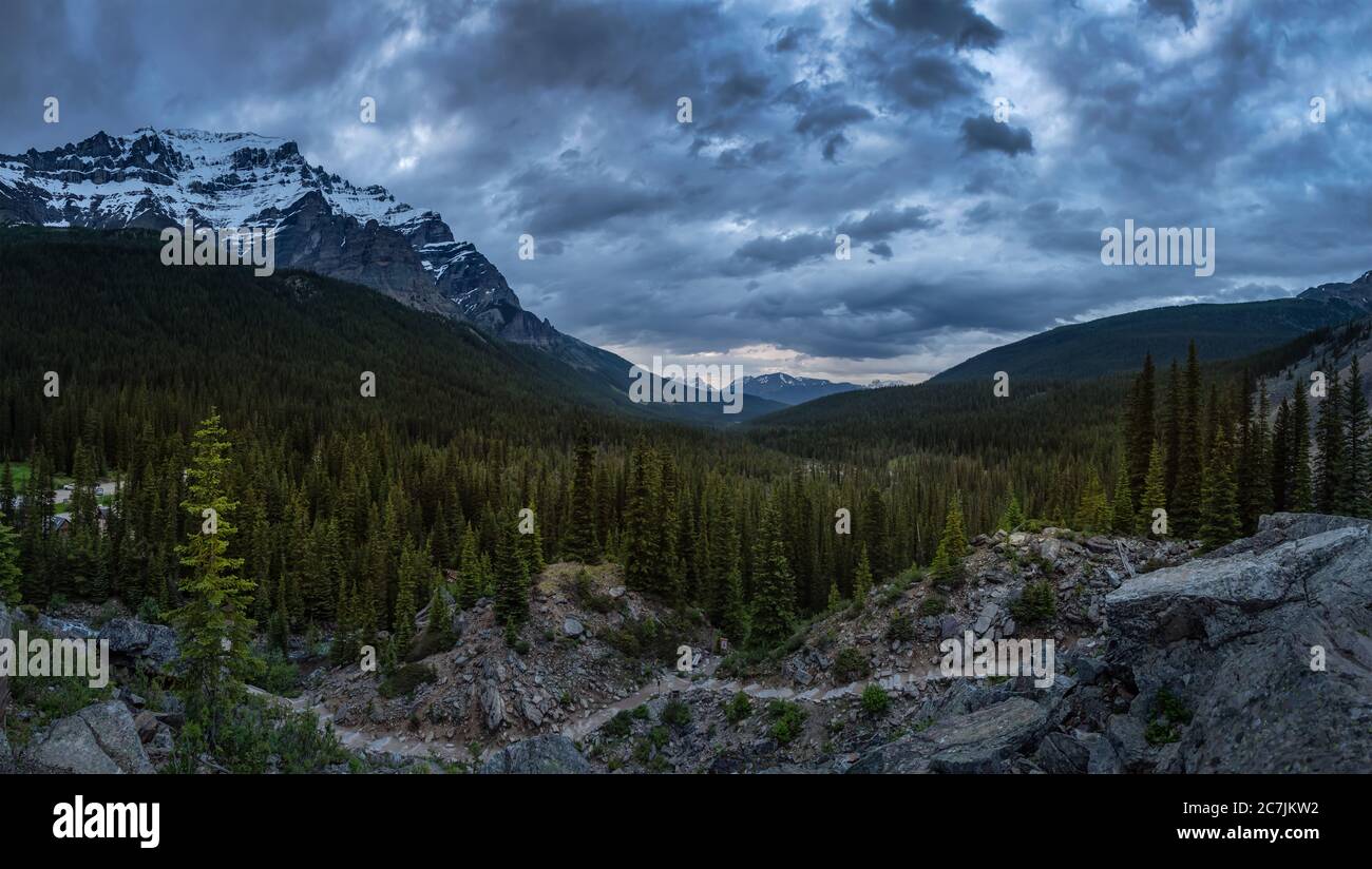 Canadian Wilderness High Resolution Stock Photography and Images - Alamy