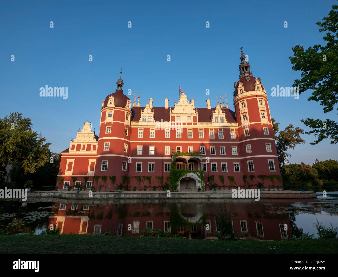 New Palace, Muskauer Park, UNESCO World Heritage Site, Bad Muskau ...